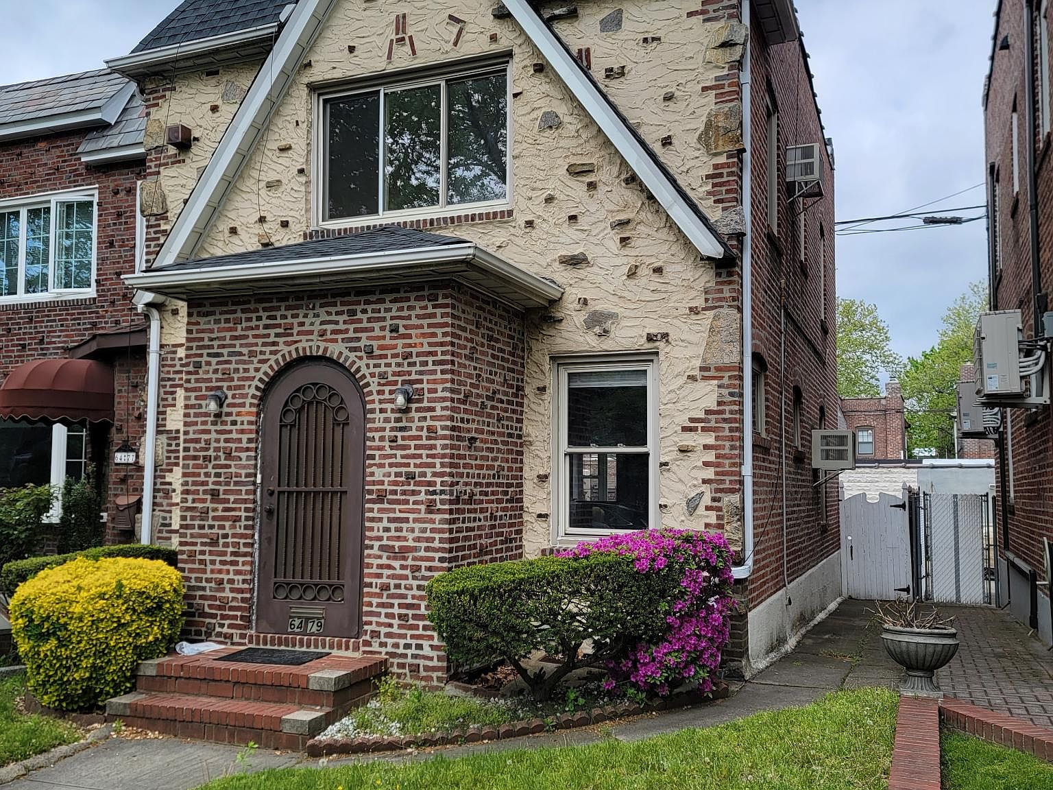 64-81 83rd Pl, Middle Village, NY 11379 | Zillow