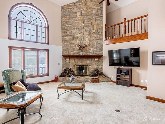 9153 Yankee St, Springboro, OH 45066 | Zillow