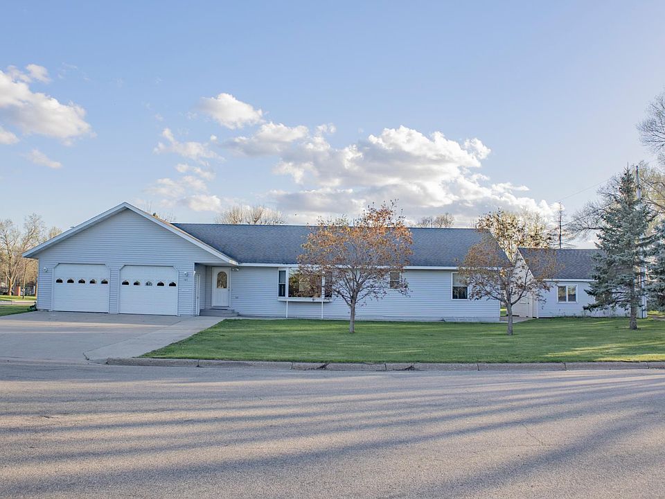 101 6th St NW, Perham, MN 56573 | MLS #6533469 | Zillow