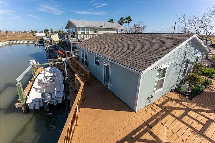 814-818 Rattlesnake Point Rd, Rockport, TX 78382 | Zillow