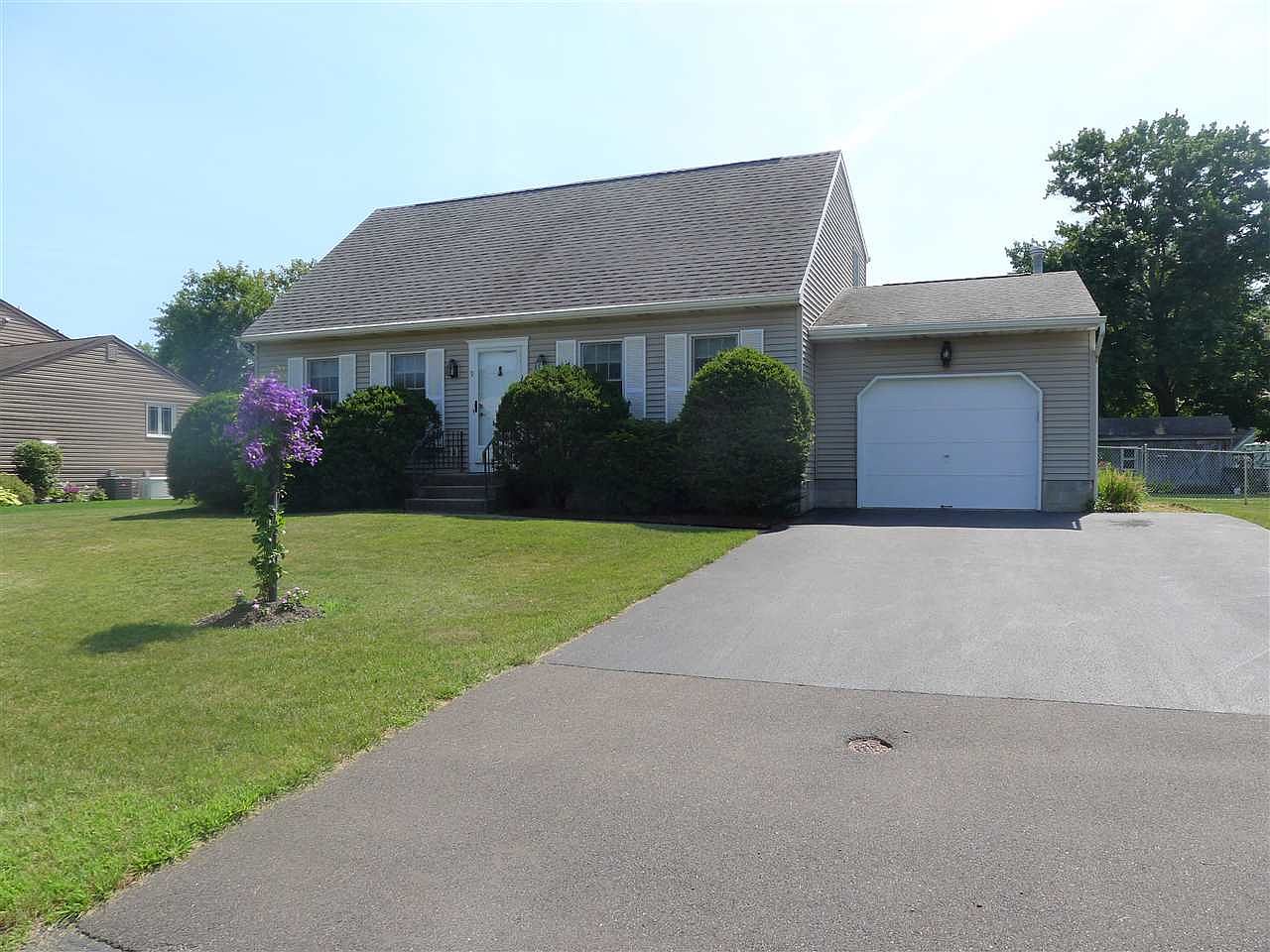 9 Nancy Theresa Ter, Albany, NY 12205 | Zillow