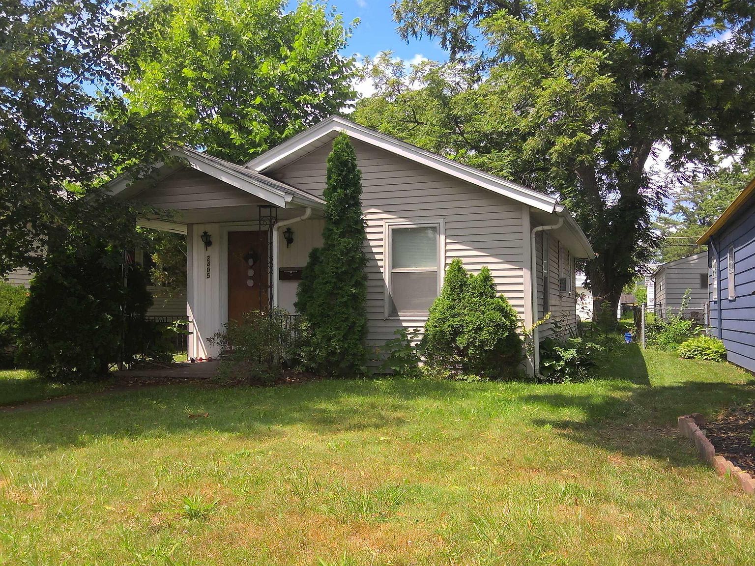 2405 Clara Ave, Fort Wayne, IN 46805 | Zillow