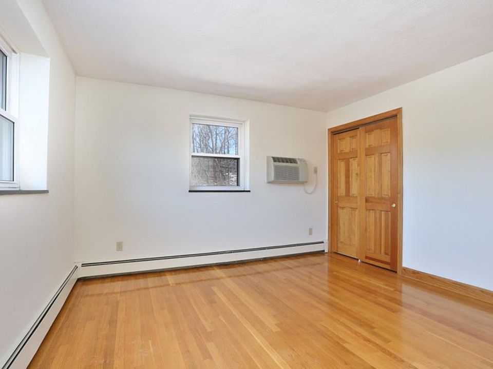 286 Grove St Auburndale, MA, 02466 - Apartments for Rent | Zillow