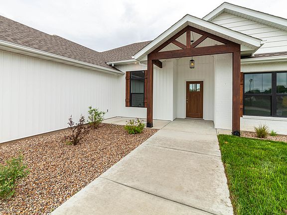 14641 Wellstead Dr, Hallsville, MO 65255 | Zillow