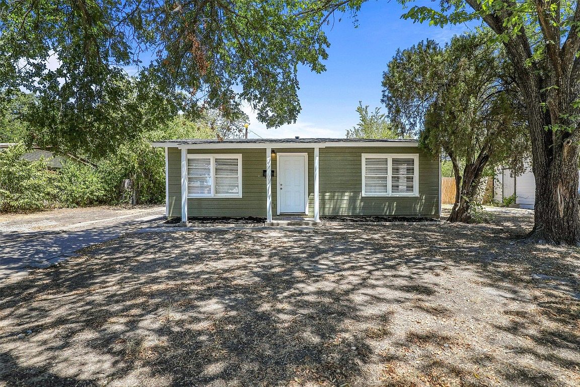 5617 Lester Granger Dr W, Fort Worth, TX 76112 | Zillow