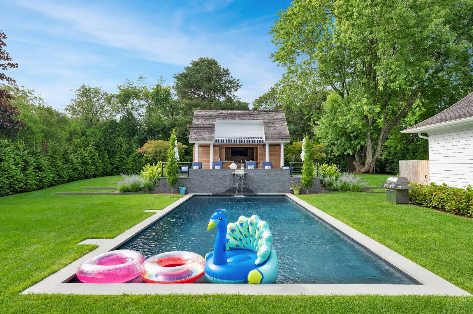 65 Middle Pond Rd, Southampton, NY 11968 | Out East