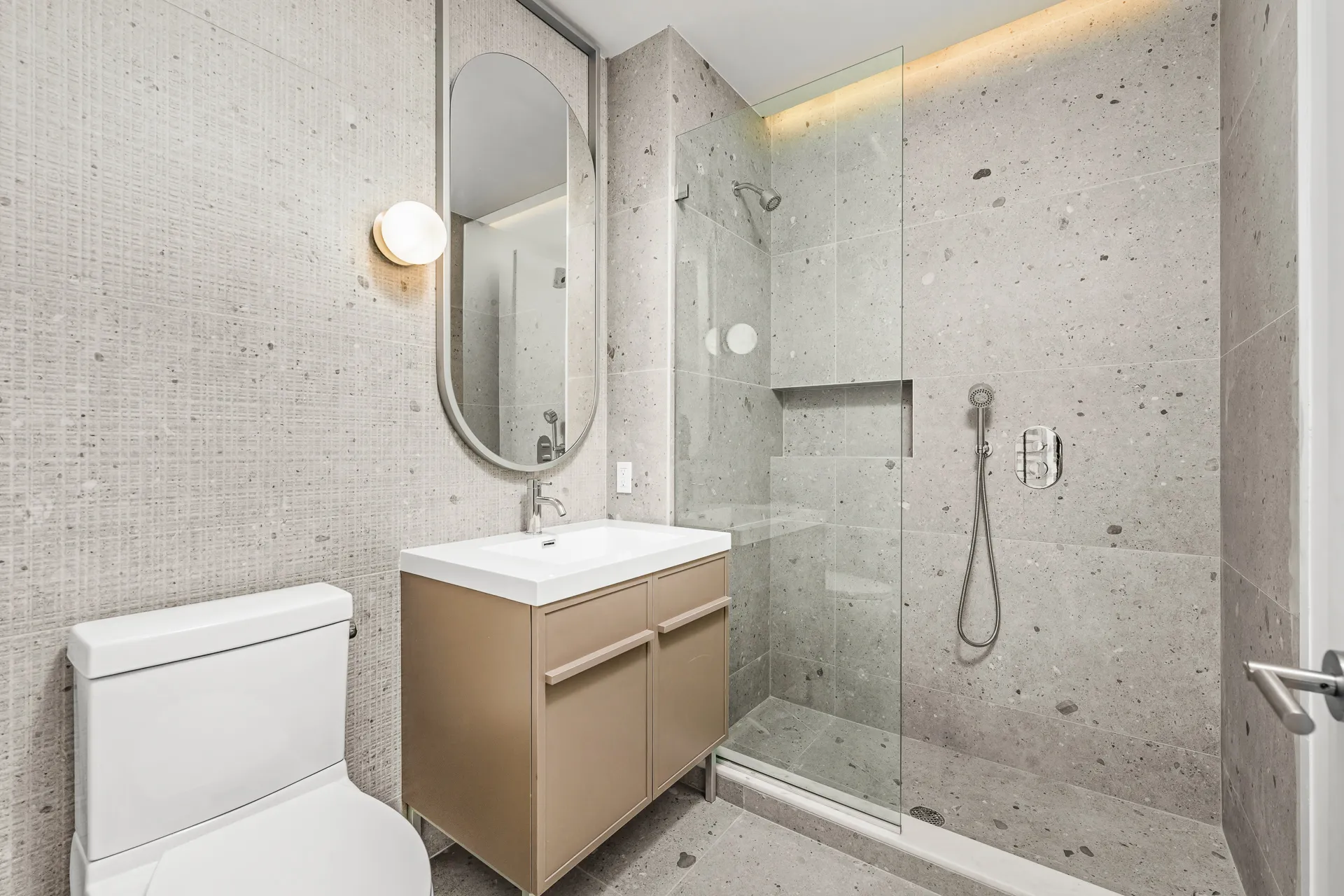 218 Front Street #4162 in Vinegar Hill, Brooklyn | StreetEasy
