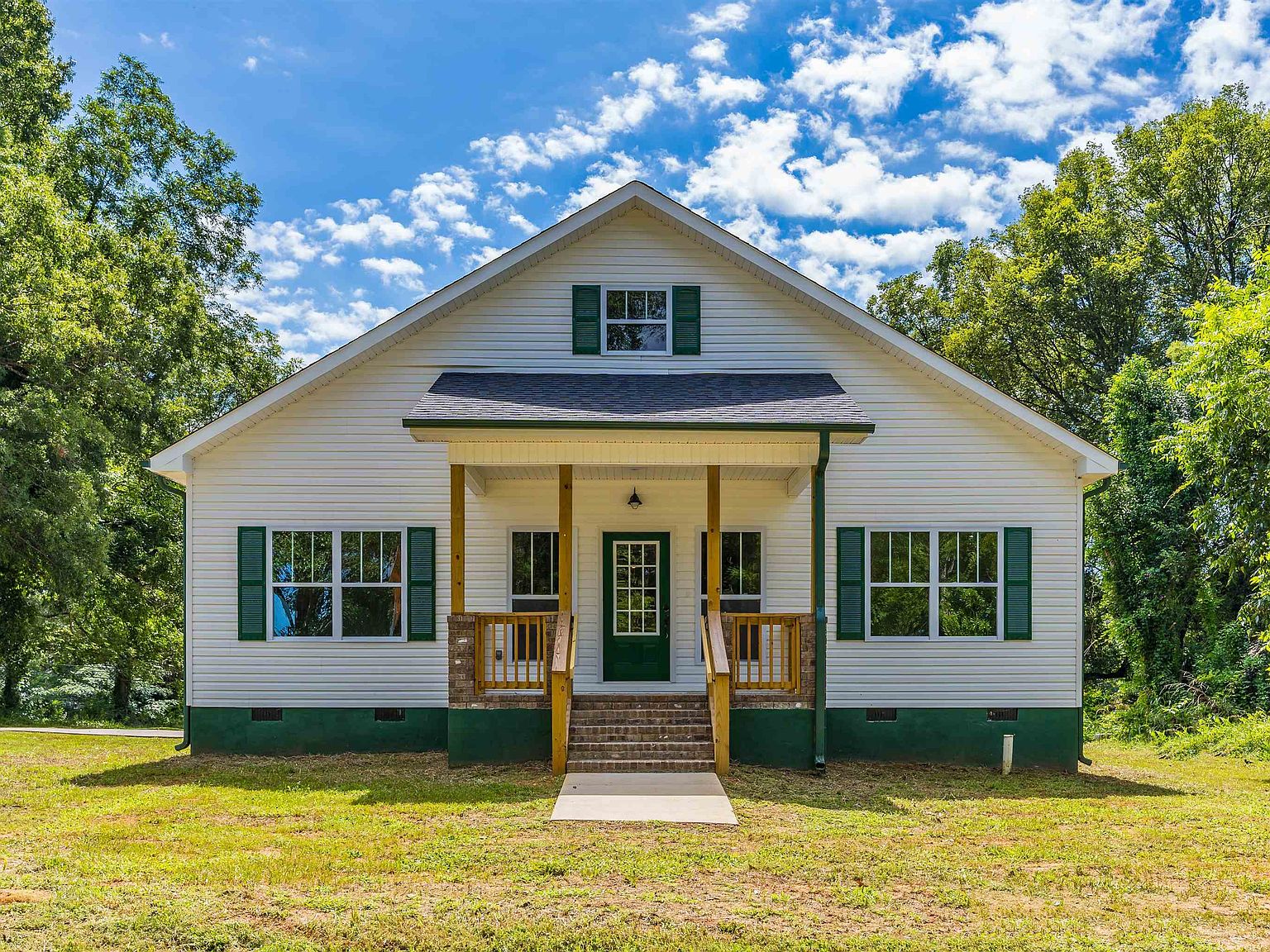 513 Roberts Aly, Gaffney, SC 29341 | MLS #303248 | Zillow