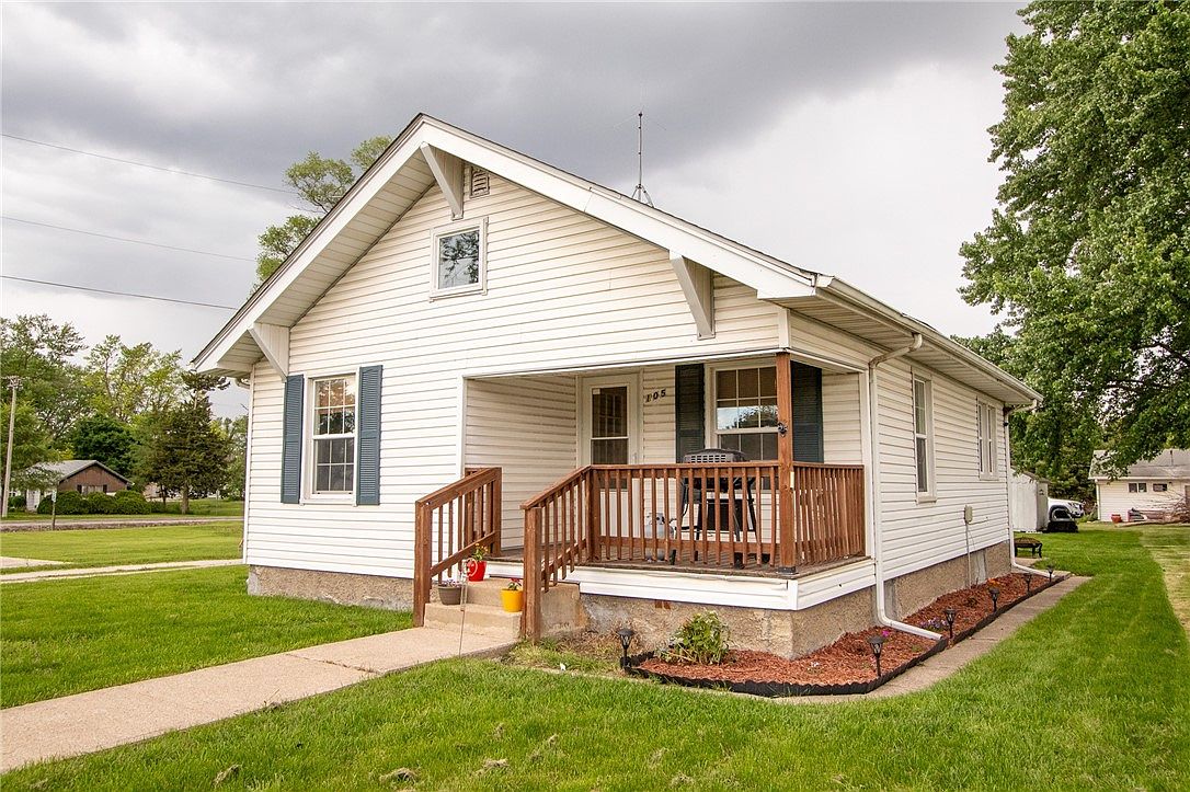 105 NW B St, Melcher, IA 50163 | Zillow