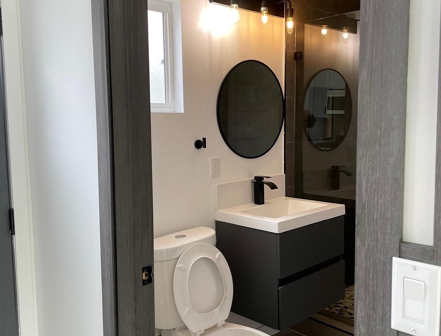 6918 Encino Ave, Van Nuys, CA 91406 | Zillow