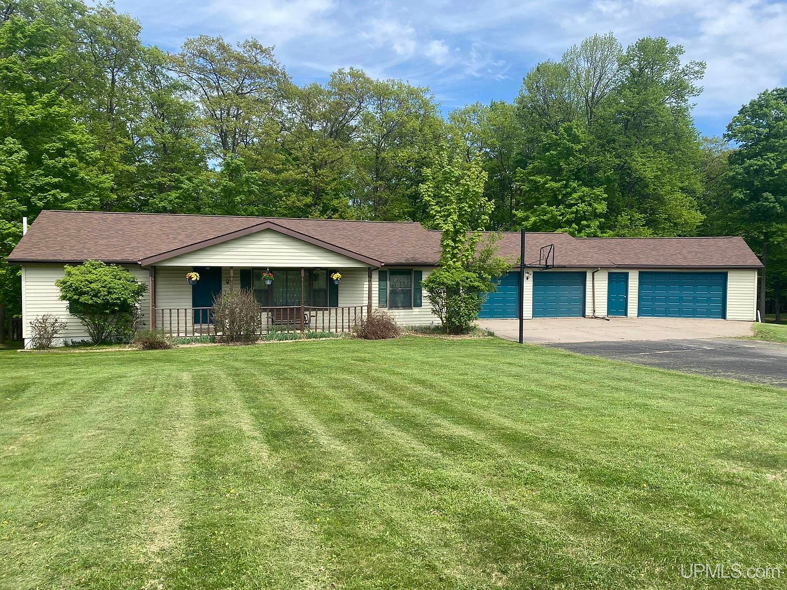 3030-N3030 Fumee Lake Dr, Iron Mountain, MI 49801 | Zillow