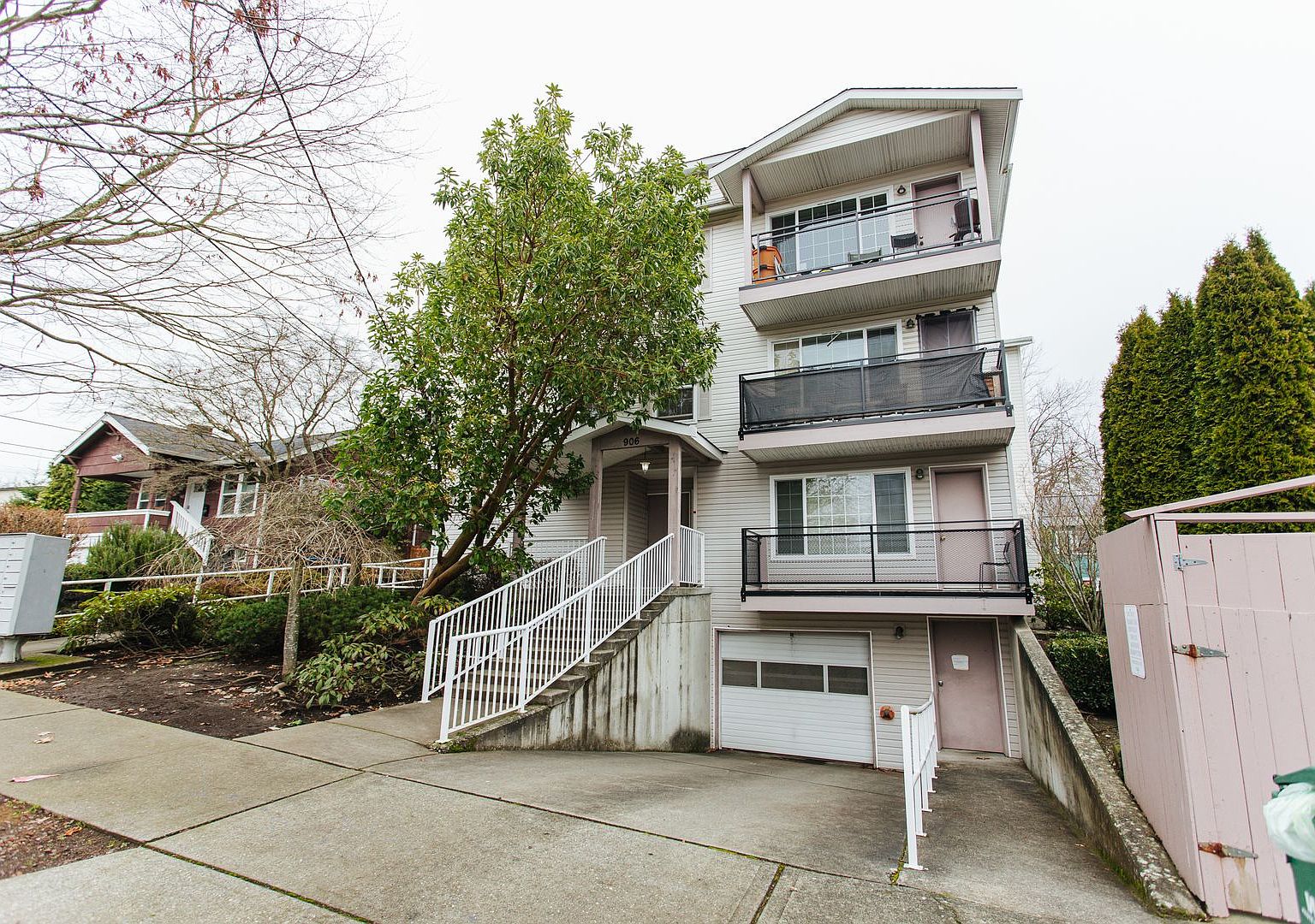 906 N 96th St #304, Seattle, WA 98103 | Zillow