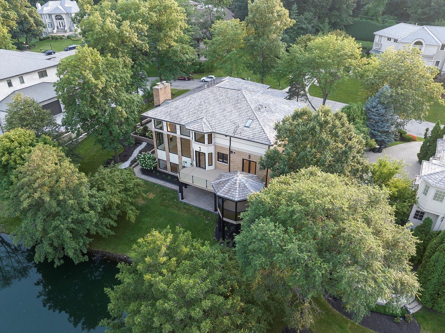 9427 Falling Waters Dr W, Burr Ridge, IL 60527 | MLS #12481420 | Zillow