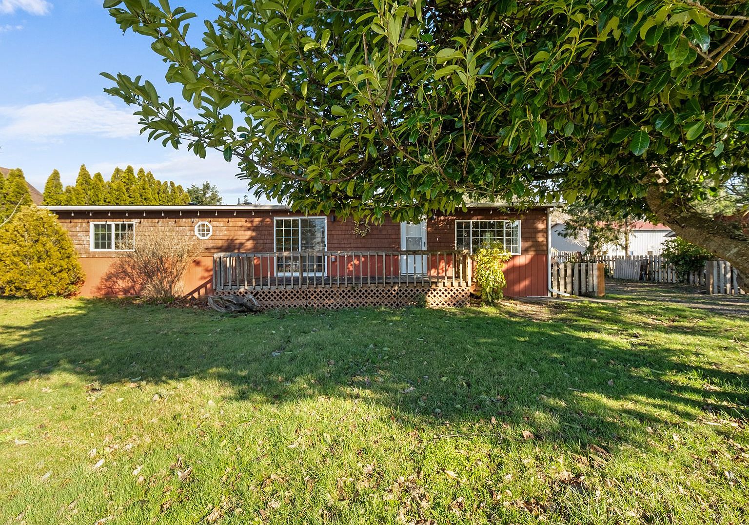 642 State Route 101, Chinook, WA 98614 | MLS #24422809 | Zillow