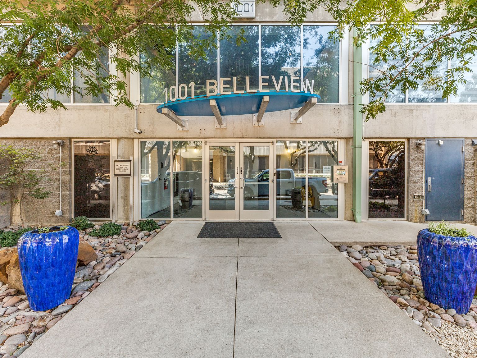 1001 Belleview St, Dallas, TX 75215 | Zillow