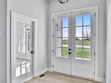 100 S Stallard Dr, Shelbyville, KY 40065 | Zillow