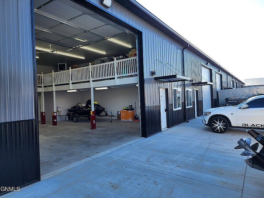 1409 Lockheed Dr UNIT 16, Bismarck, ND 58504 | Zillow