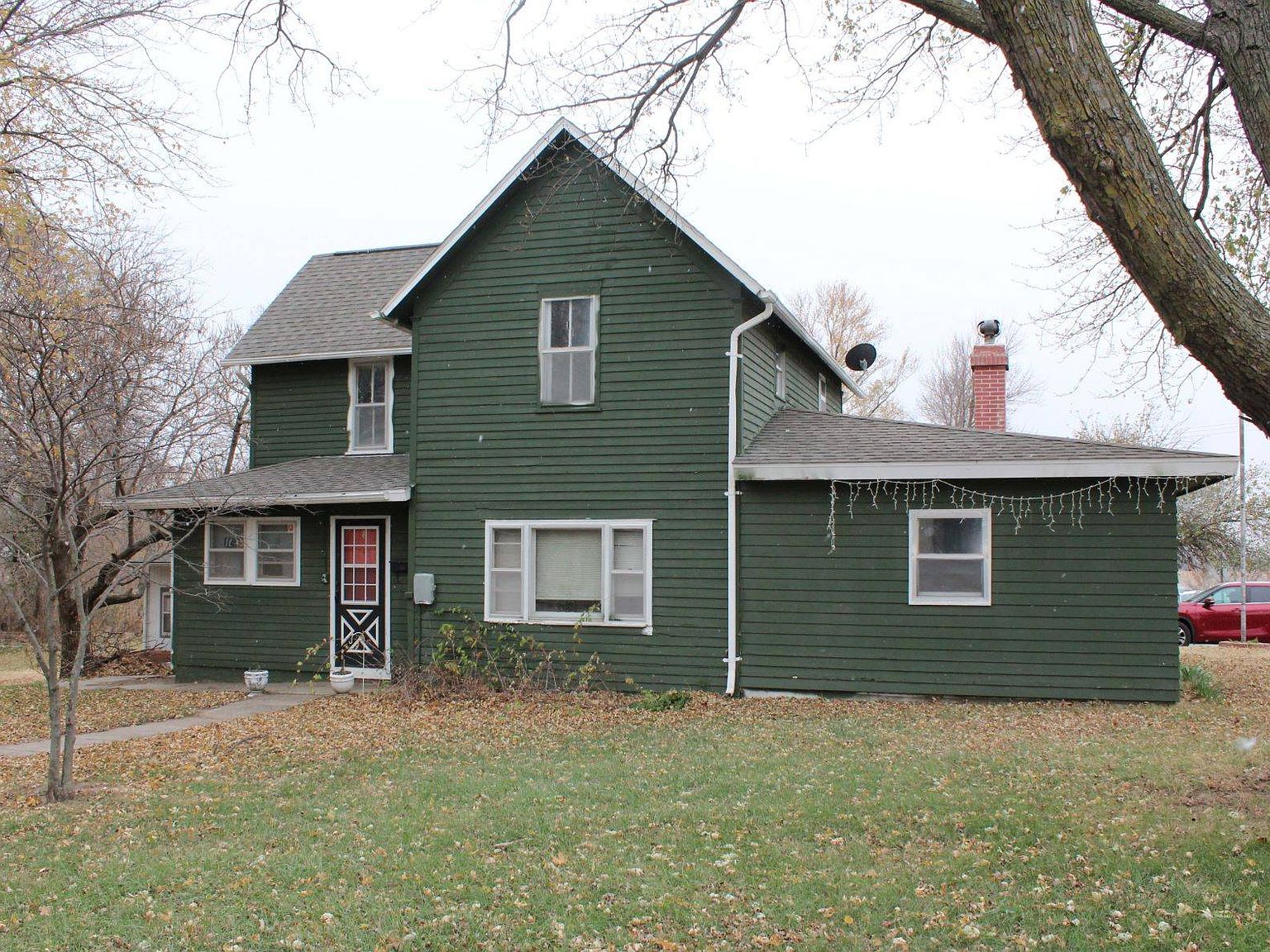 108 W 2nd St, Clifton, KS 66937 | Zillow
