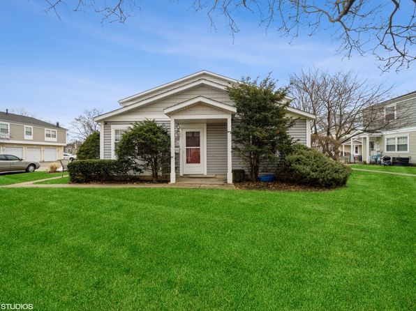 Wheeling IL Real Estate - Wheeling IL Homes For Sale | Zillow