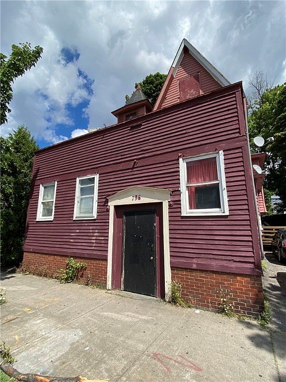 796 Dewey Ave, Rochester, NY 14613 | Zillow