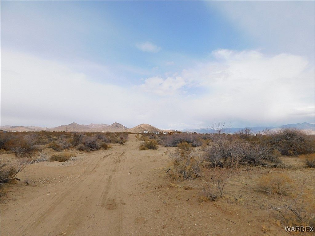 LOT 14 N Cowlic Rd, Golden Valley, AZ 86413 | Zillow