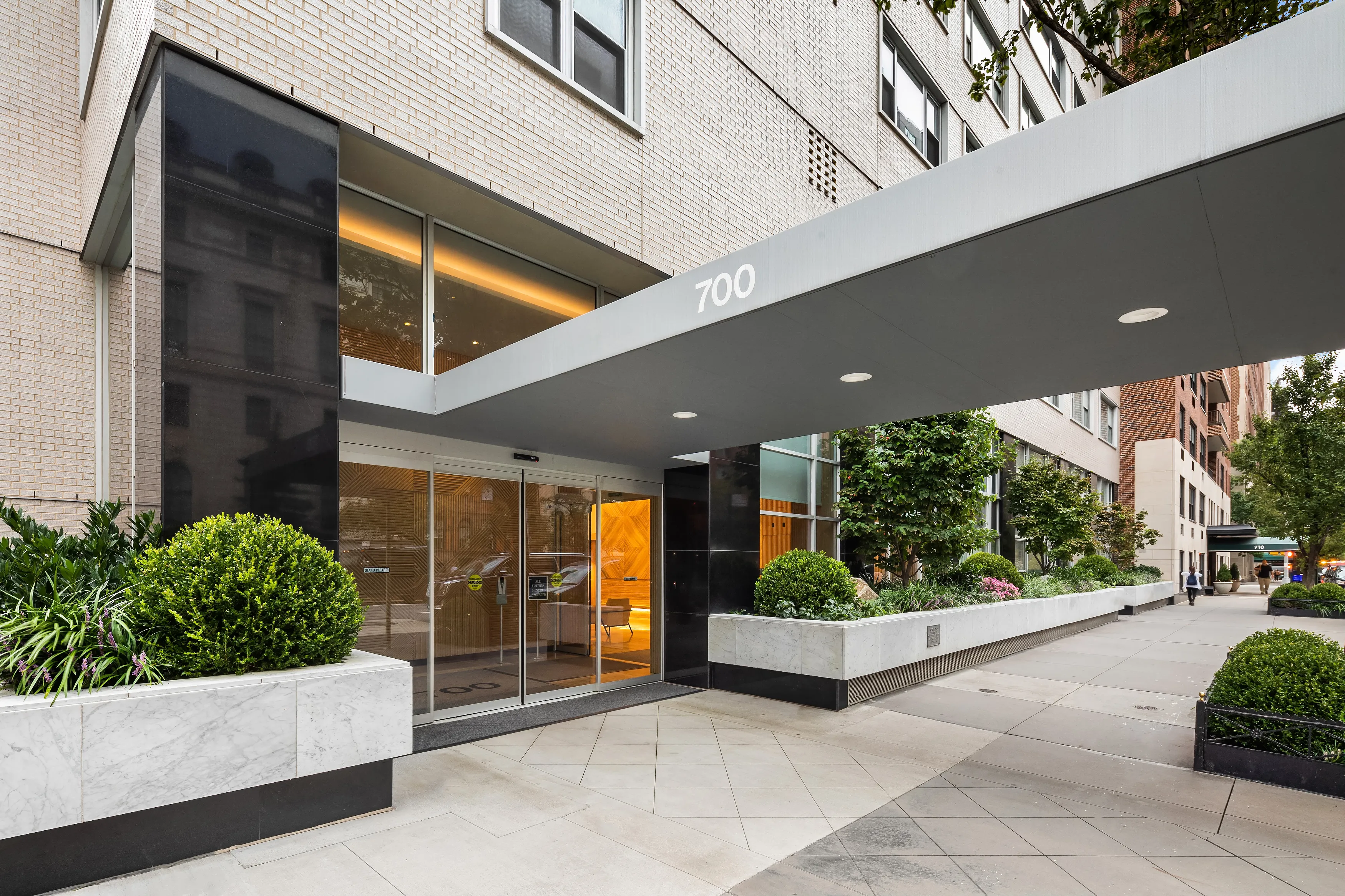700 Park Avenue #3B in Lenox Hill, Manhattan | StreetEasy