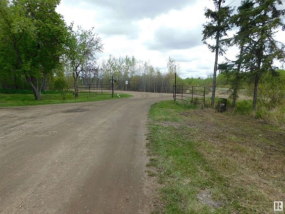 56524 Range Road 231, Sturgeon County, AB T0A 1N4 | MLS #E4389484 | Zillow