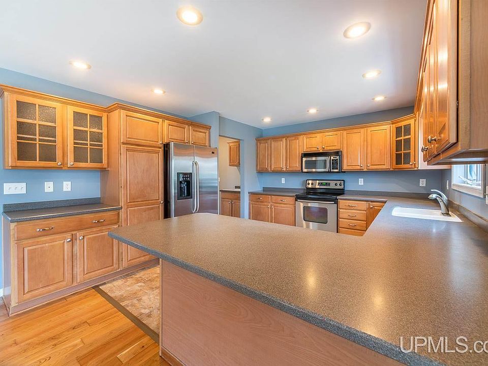 2836 Granite Pointe Dr, Marquette, MI 49855 | Zillow