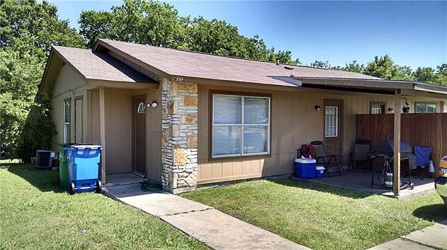 512 Lenora Dr, Taylor, TX 76574 | Zillow
