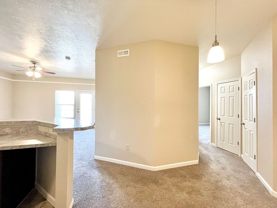 Prairie Pointe Apartments - 1714 Avenue K Dodge City KS | Zillow