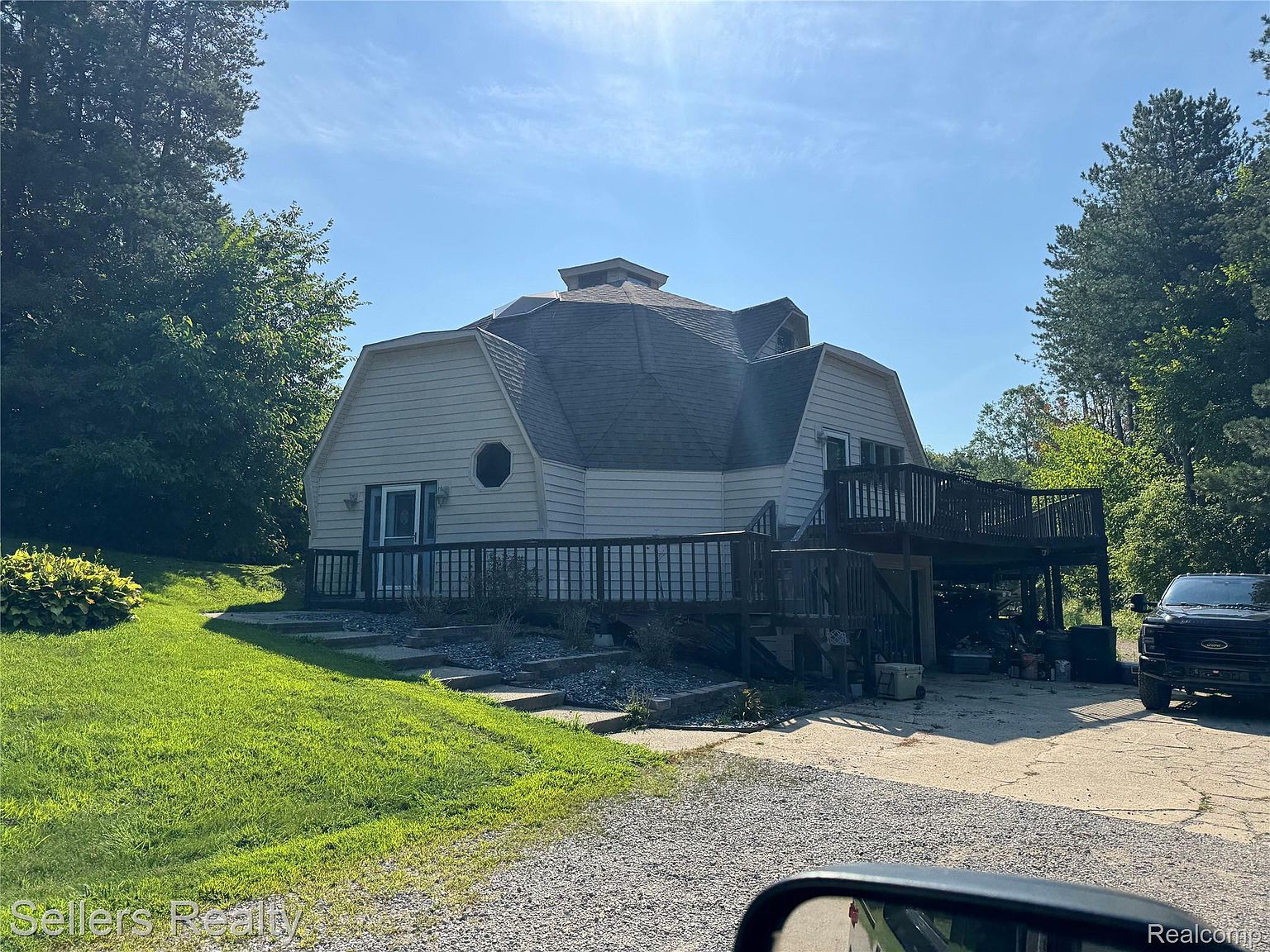 5346 N Oak Rd, Davison, MI 48423 | MLS #20251025824 | Zillow