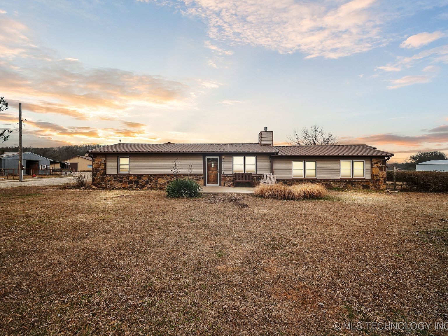 4585 Carter Rd, Mounds, OK 74047 | Zillow