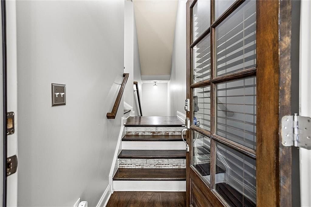 355 Benson Manor Cir SE, Smyrna, GA 30082 | MLS #7603777 | Zillow