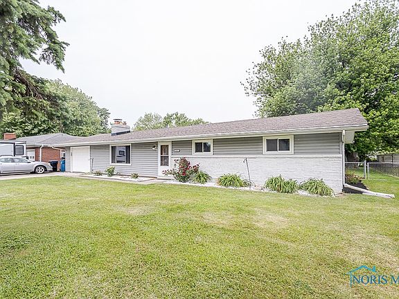 2941 Seaman Rd, Oregon, OH 43616 | Zillow