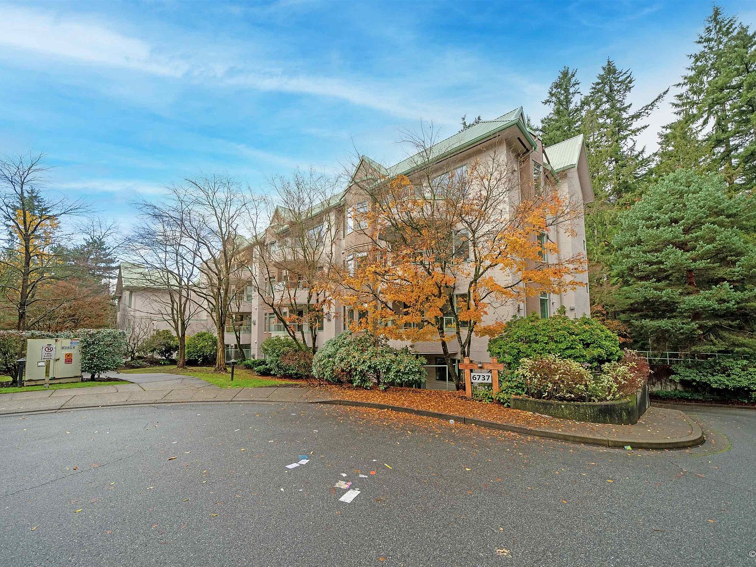 6737 Station Hill Ct #307, Burnaby, BC V3N 4V2 | MLS #R2836821 | Zillow