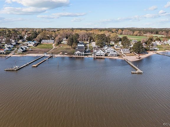 362 Garnett Ln, Dunnsville, VA 22454 | MLS #2313781 | Zillow