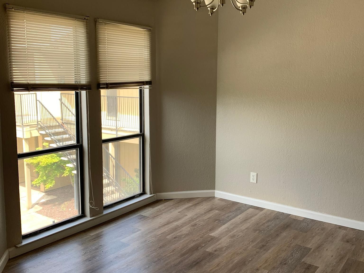 1335 Bell St #201, Sacramento, CA 95825 | Zillow