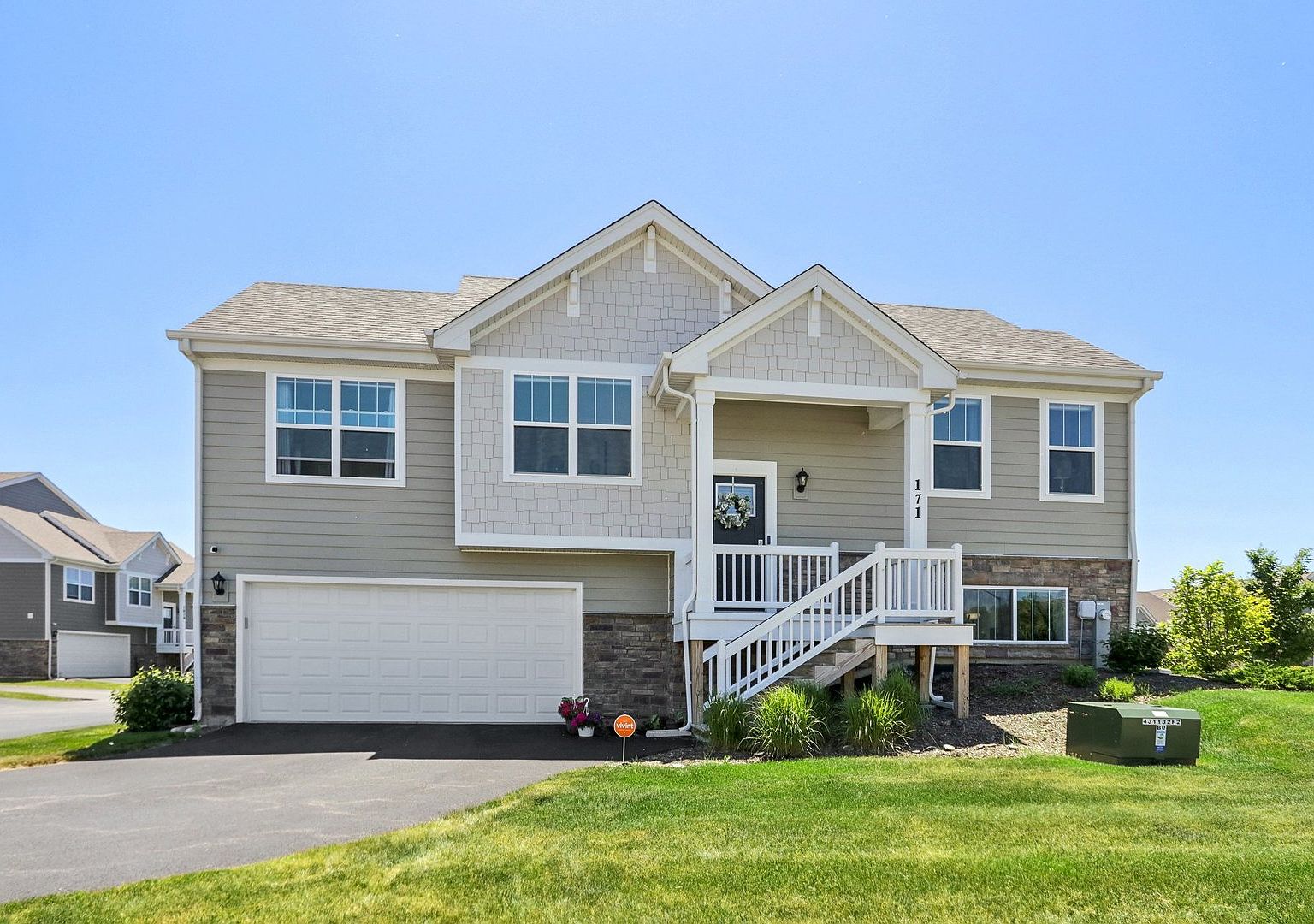 171 Goldenrod Dr, Elgin, IL 60124 | Zillow