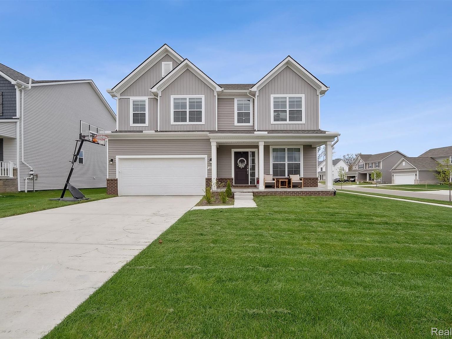 222 Quartz Way, White Lake, MI 48386 | Zillow