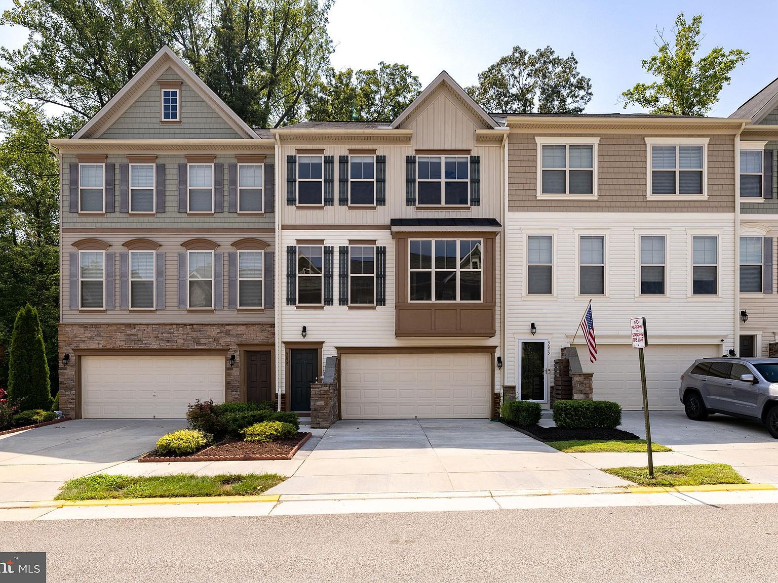 9027 Endicott Pl, Lorton, VA 22079 | Zillow