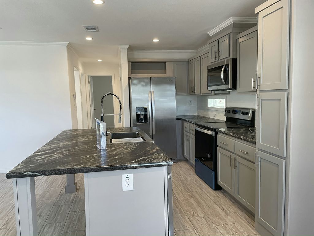 13318 Sea Breeze Ln #JJ9DMW, Grand Island, FL 32735 | Zillow