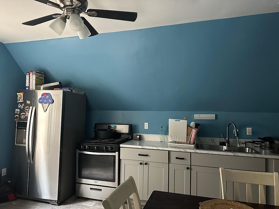 67 Riddle St FLOOR 2, Manchester, NH 03102 | Zillow