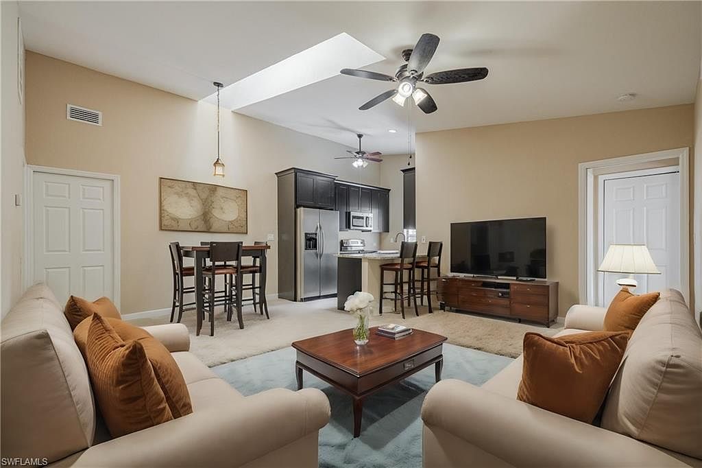 1518 SW Courtyards Ln APT 200, Cape Coral, FL 33914 | MLS #224041417 ...