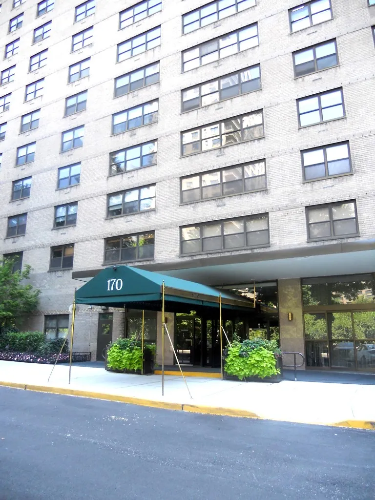 170 West End Avenue #16C in Lincoln Square, Manhattan | StreetEasy