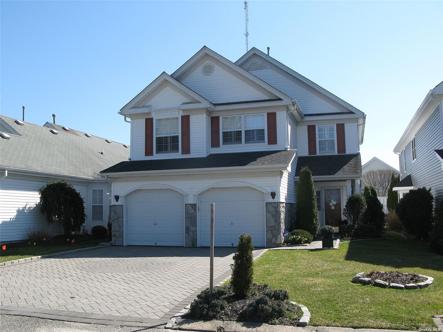 49 Julia Circle UNIT 49, Middle Island, NY 11953 | Zillow