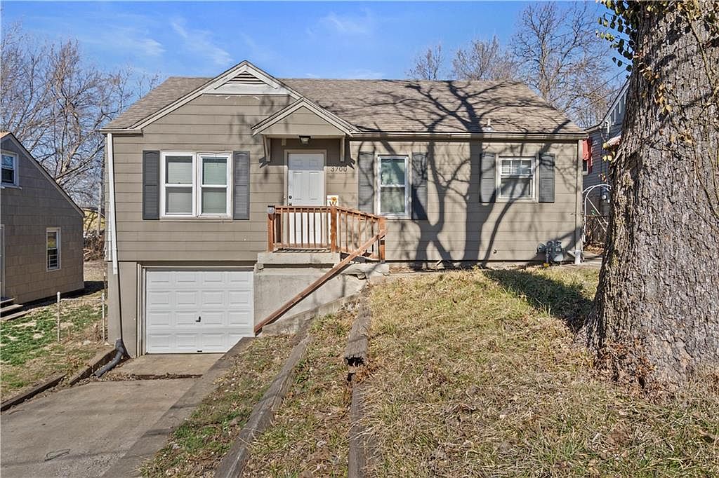 3700 Delavan Ave, Kansas City, KS 66104 | Zillow