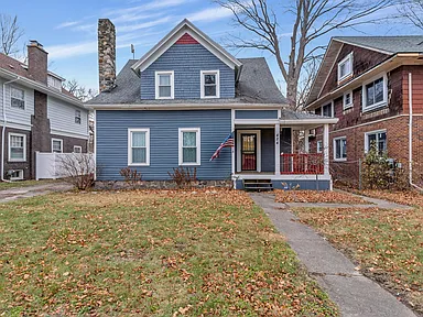 424 Crapo St Flint MI | Zillow