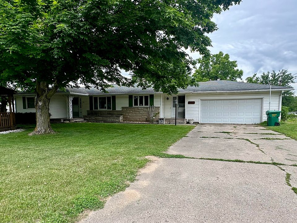 530 W Burr Oak St, Centreville, MI 49032 | Zillow