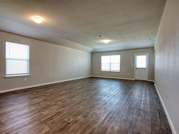 607 Marimoor Dr, Hutto, TX 78634 | Zillow