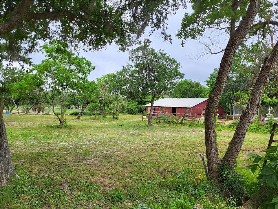 4915 Illinois St, Dickinson, TX 77539 | MLS #25445728 | Zillow